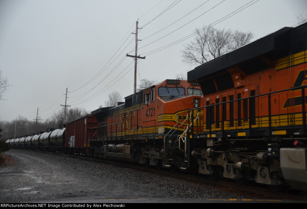 BNSF 4721